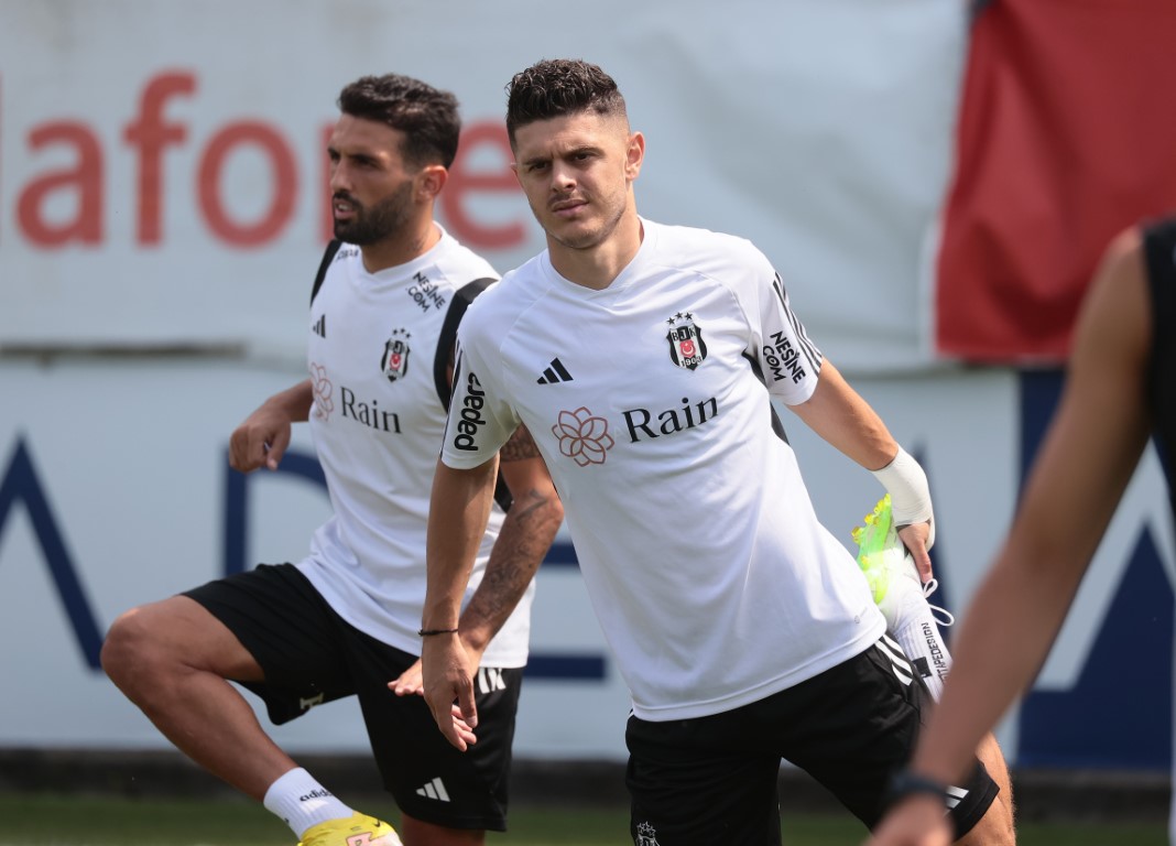 Beşiktaş’ta Milot Rashica ilk idmanına çıktı İhlas Haber Ajansı