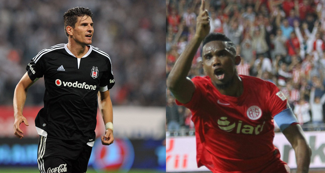 Samuel Eto'o Alman Panzeri Mario Gomez'i solladı İhlas Haber Ajansı
