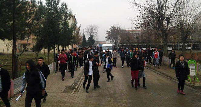 YDG-H’li teröristler okul bastı! İhlas Haber Ajansı