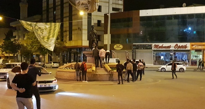 Bali çeken gencin içler acısı hali İhlas Haber Ajansı Bali çeken gencin içler acısı hali İhlas Haber Ajansı