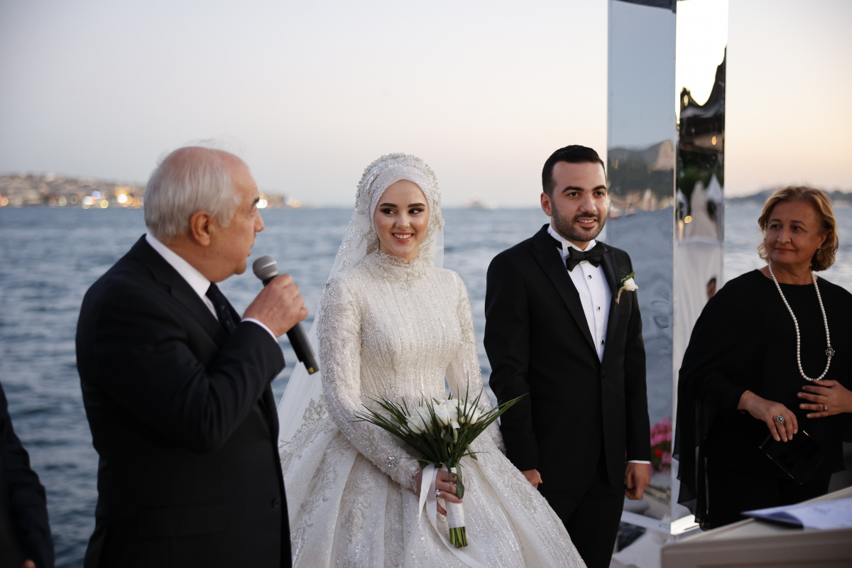 Hamidi Ailesi’nin mutlu günü - İhlas Haber Ajansı