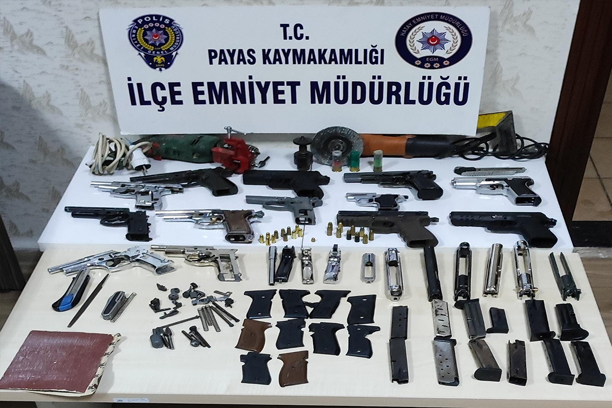 Hatay’da 13 ruhsatsız silah ele geçirildi İhlas Haber Ajansı