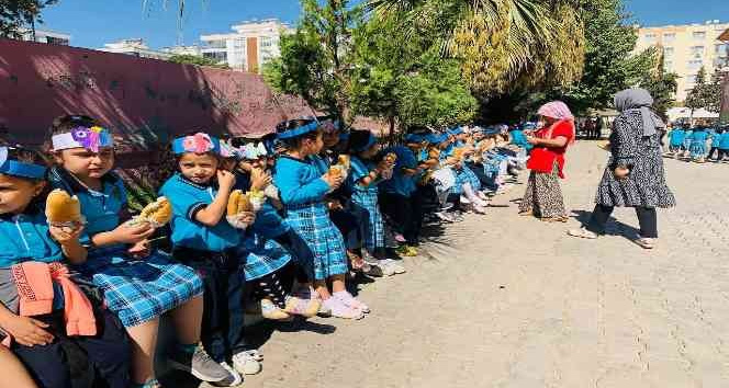 Birecik’te bin öğrenciye balık ekmek İhlas Haber Ajansı