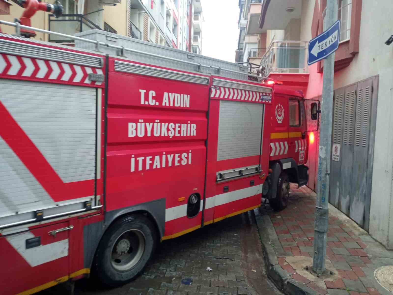 İtfaiye, ‘usulsüz park’ engeline takıldı İhlas Haber Ajansı