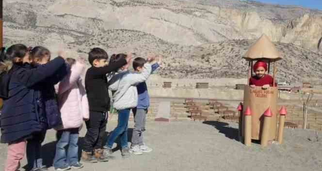 Minik Yusuf, Lagari Hasan Çelebi’yi canlandırdığı video ile büyük ...