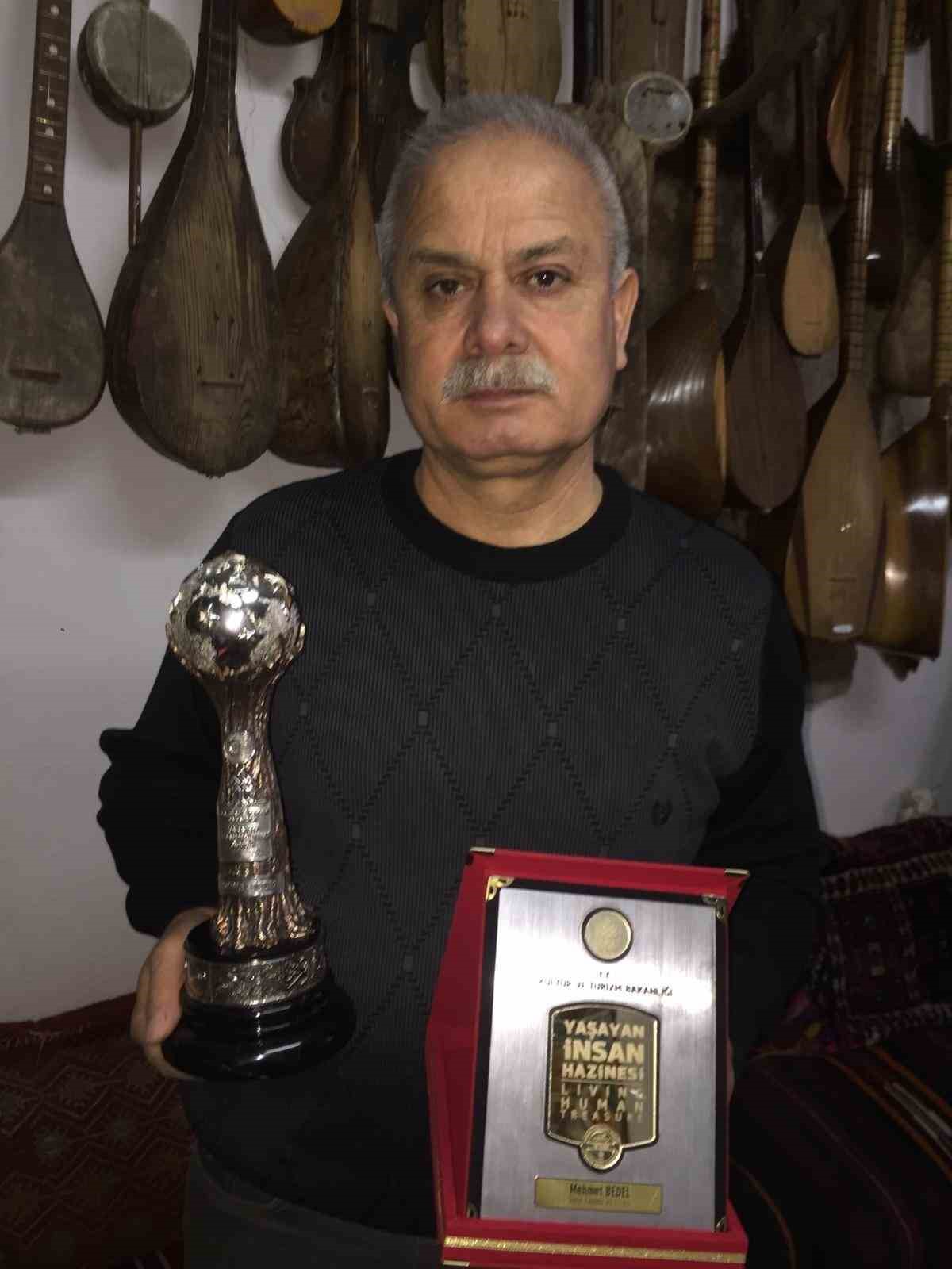 UNESCO Yaşayan İnsan Hazinesi ödüllü sipsi ustasından gökyüzünde sipsi ...